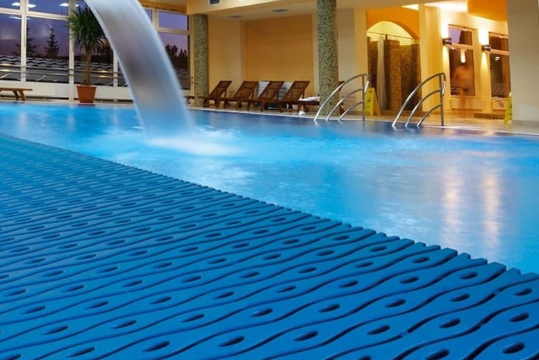Waves Swimming Pool Mat | Facility Flooring